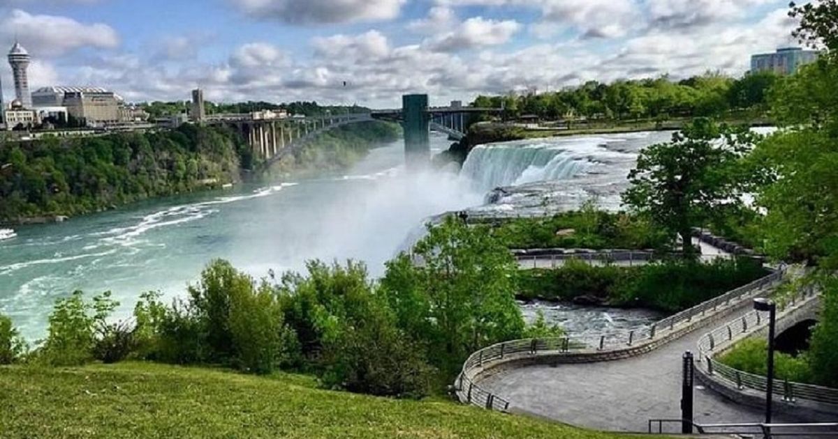 Explore Niagara